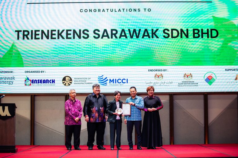 Trienekens Wins Prime Minister’s Hibiscus Award | Trienekens (Sarawak ...